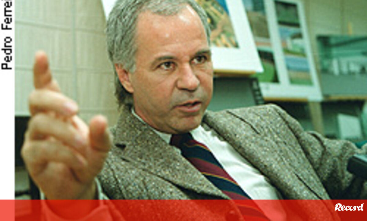 Godinho Lopes: «Novo estádio inaugurado a 9 de Dezembro de 2002 ...