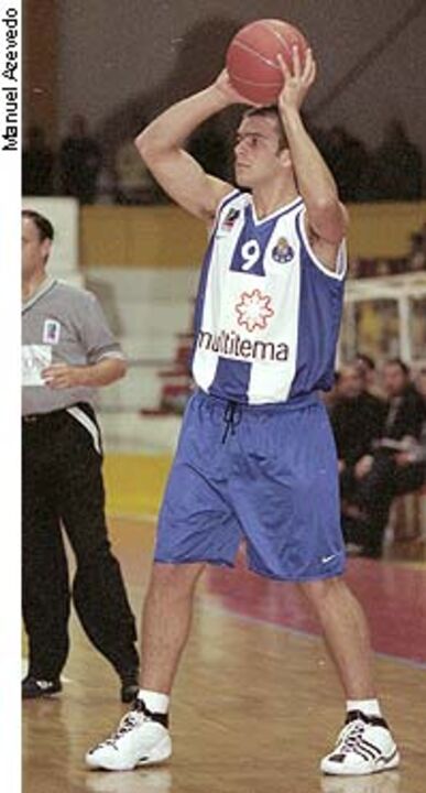 Nuno Perdigão renegoceia vínculo contratual com dragões - Basquetebol ...