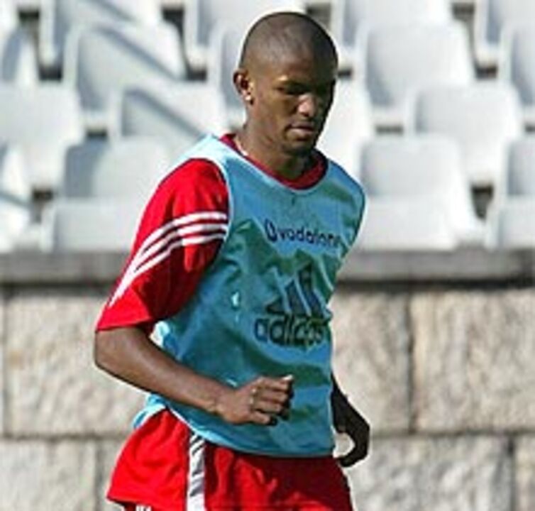 Estreia de Alcides - Benfica - Jornal Record