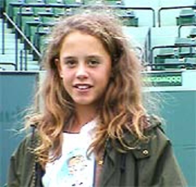 Michelle Brito, a menina que nunca refila - Ténis - Jornal Record