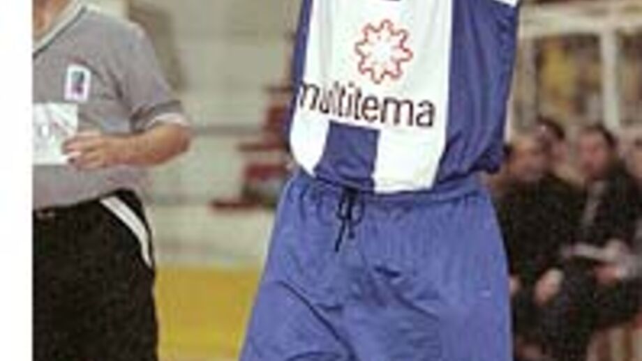 Nuno Perdigão renegoceia vínculo contratual com dragões - Basquetebol ...