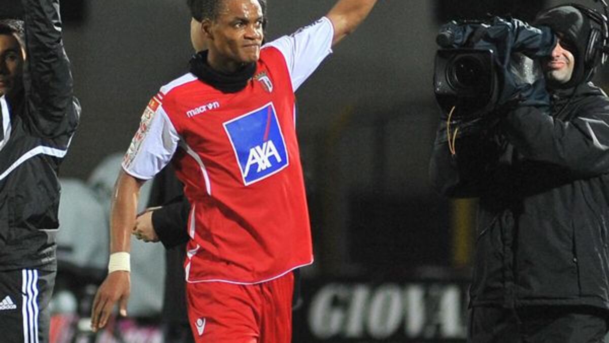 Meyong já fala na saída - Sp. Braga - Jornal Record