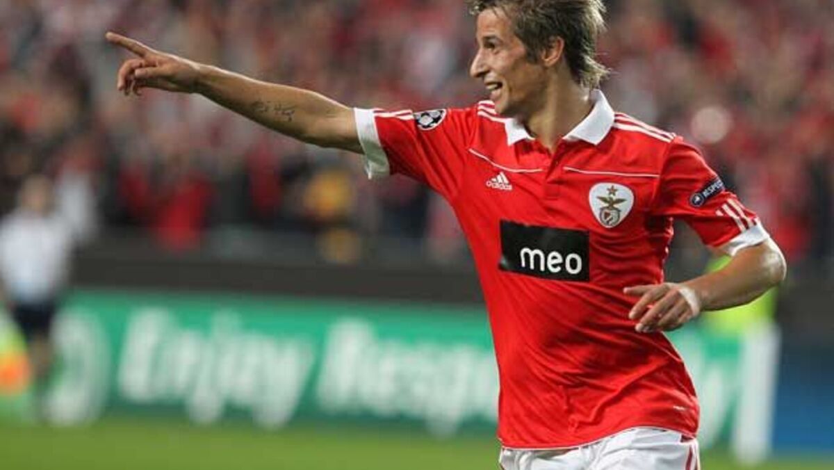 Coentrão: «Amo o Benfica» - Benfica - Jornal Record