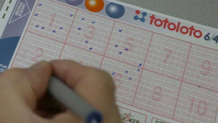 Sorteio do Totoloto - Fora de Campo - Jornal Record