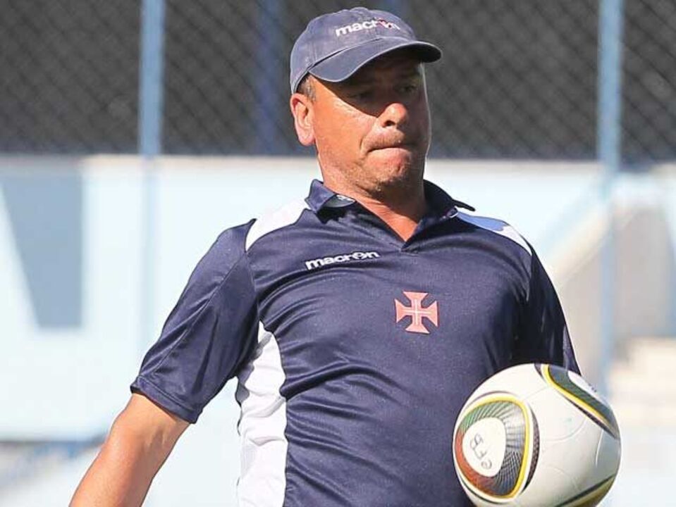 José Mota: «Esta equipa dá-me todas as garantias» - B SAD - Jornal Record