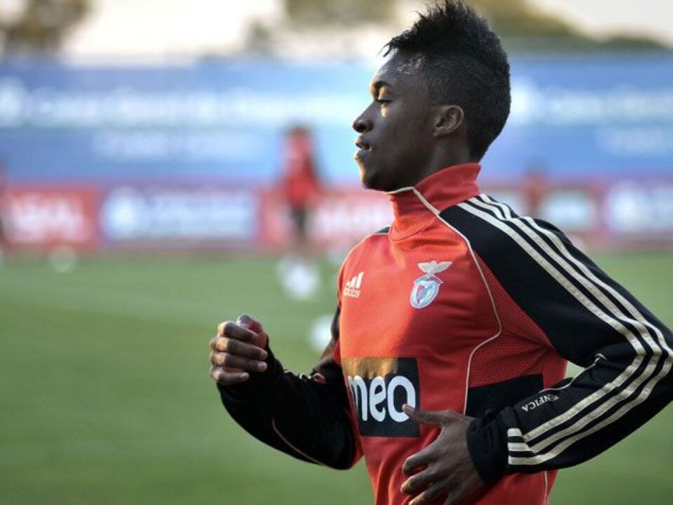 Yannick: «Fazia todos os dias 10 kms na praia» - Benfica - Jornal Record