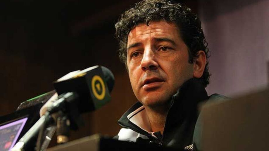 Luís Cirilo: «O treinador será Rui Vitória» - V. Guimarães - Jornal Record