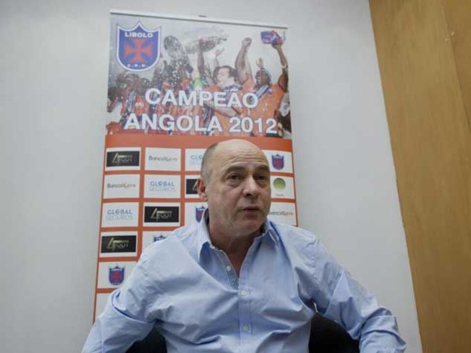 José Dinis: «Orgulho em treinar a equipa bicampeã» - Internacional ...