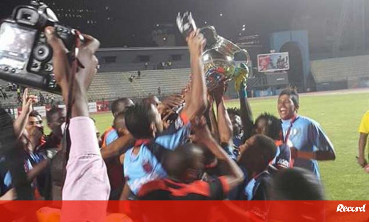 Recreativo do Libolo conquista supertaça de Angola - Internacional ...