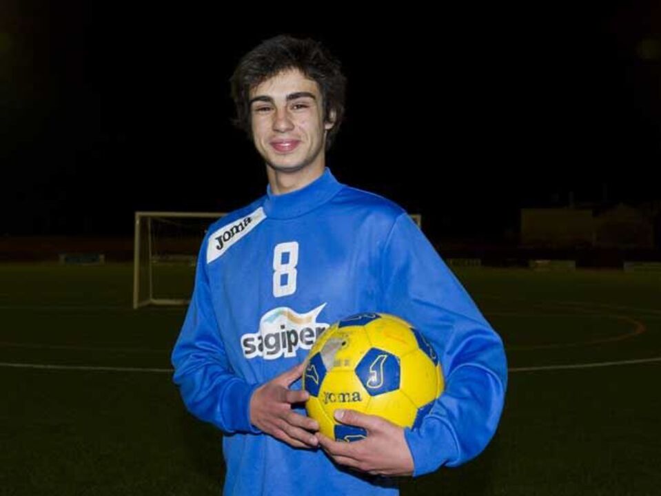 Alex Reis: «Foi um triunfo histórico» - Iniciados - Jornal Record