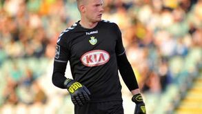 Lukas Raeder: «Tomei a decisão certa em ter vindo para Portugal» - V ...