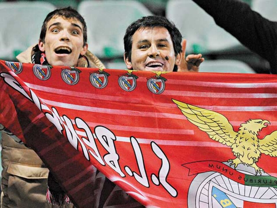 O emplastro - Revista R - Jornal Record