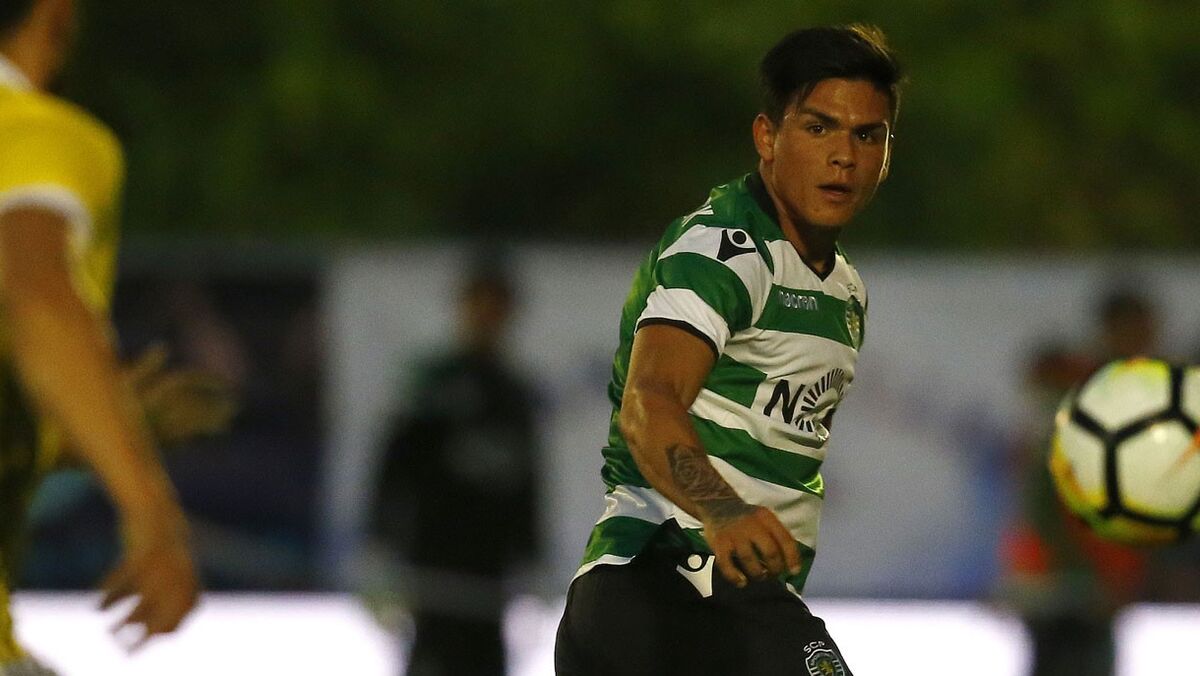 Jonathan Silva pronto para entrar no onze - Sporting - Jornal Record