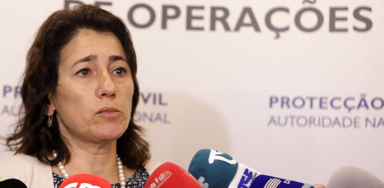 Ministra Da Administração Interna Apresenta Demissão Fora De Campo