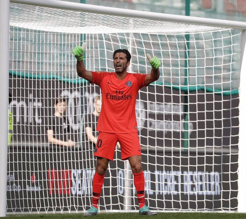 'Four Four Two' elege os 10 melhores guarda-redes do Mundo ...