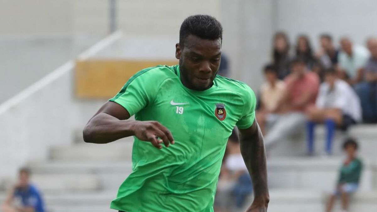 Ronan foi operado e só volta no final do ano - Rio Ave - Jornal Record