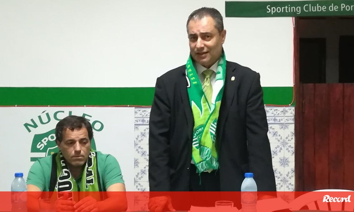 Zeferino Boal ao lado de Ricciardi - Sporting - Jornal Record