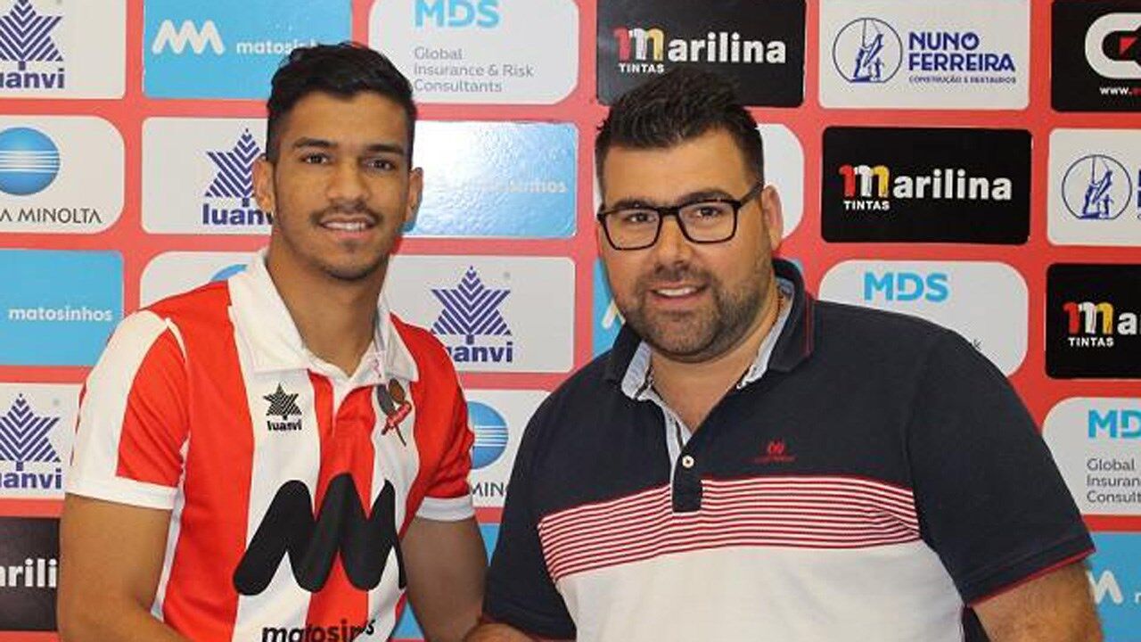 Roniel apresentado como reforço - Leixões - Jornal Record