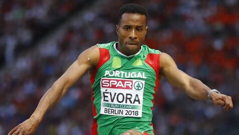 O palmarés tremendo de Nelson Évora após o título europeu no triplo ...