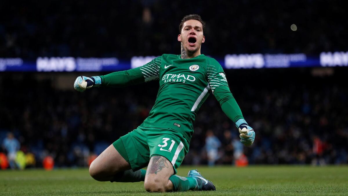 Venda de Ederson coloca Rio Ave na mira da FIFA - Rio Ave - Jornal Record