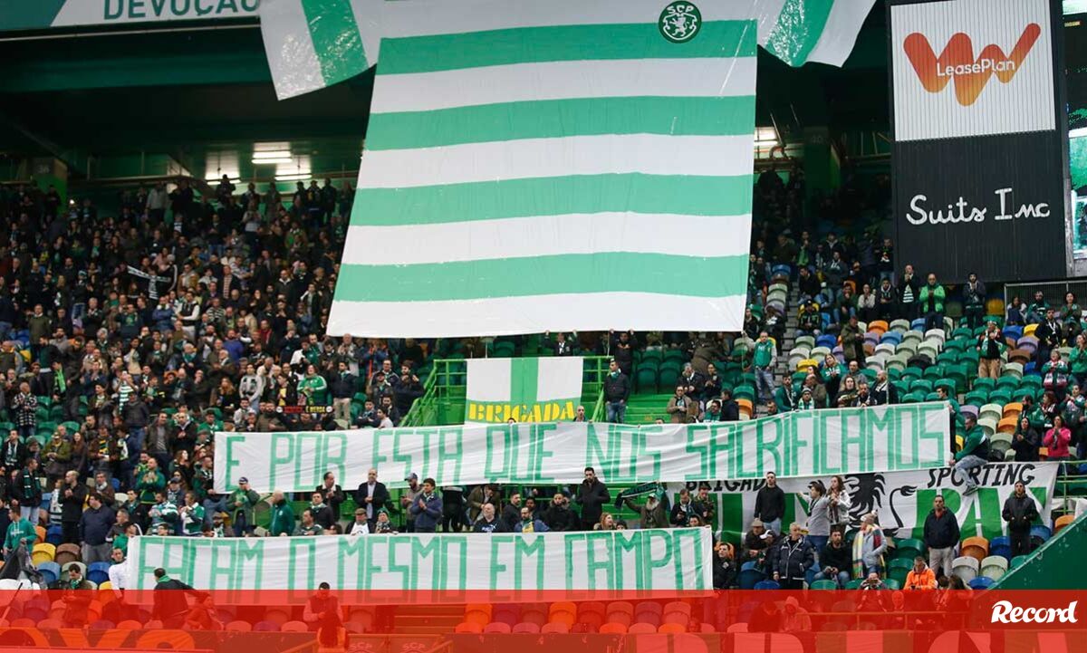 O recado das claques do Sporting à equipa antes do jogo - Fotogalerias ...