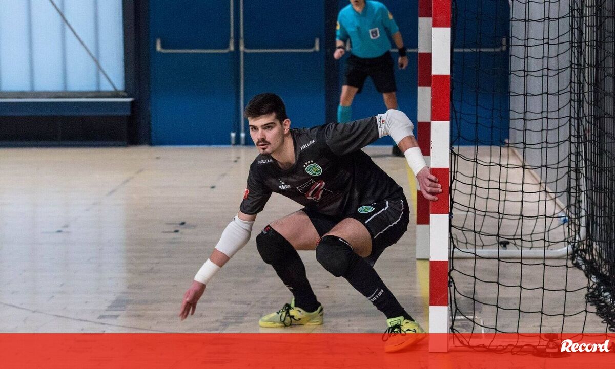 Tiago Cavalheiro tem vida dupla - Record Gaming - Jornal Record