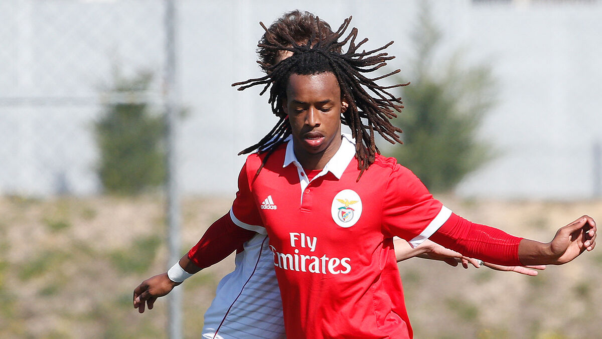 Jair Tavares tem proposta de cinco épocas para renovar - Benfica ...