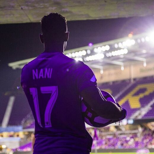 Nani mostra 'six pack' e é apelidado de 'máquina' - Fotogalerias ...