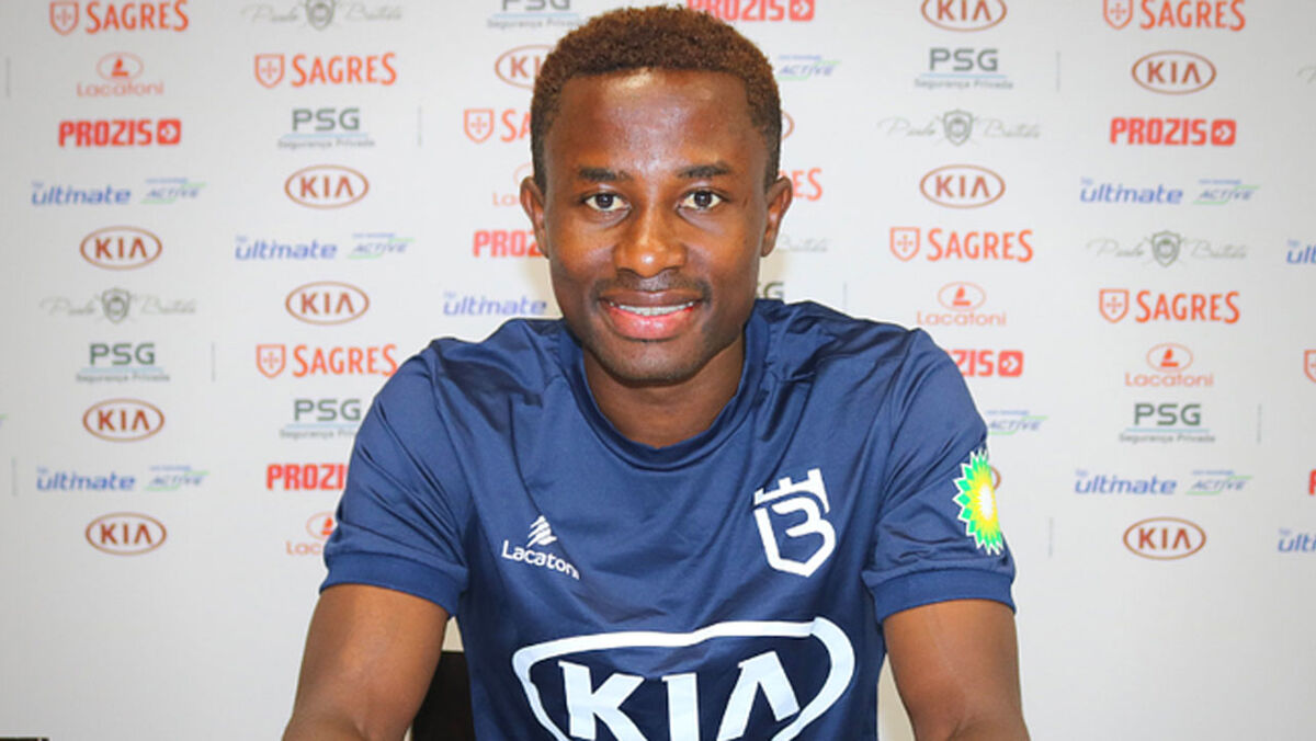 Chima Akas confirmado como reforço do Belenenses - B SAD - Jornal Record