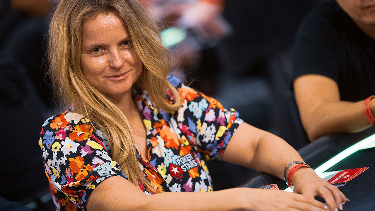 Fátima Moreira de Melo: A rainha dos sete ofícios - Record mais ...