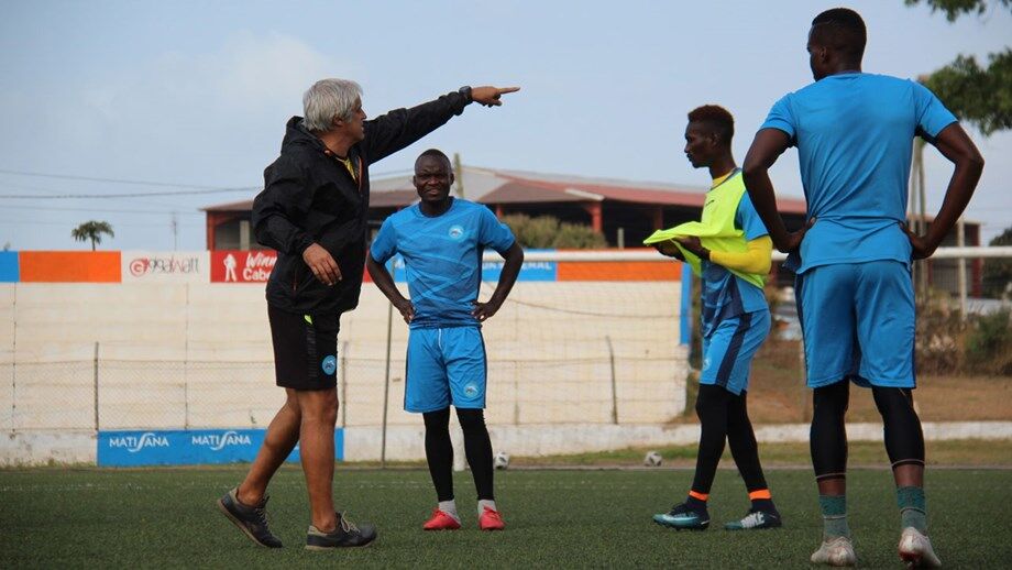 Saber Mais: Clube De Desportos Da Costa Do Sol