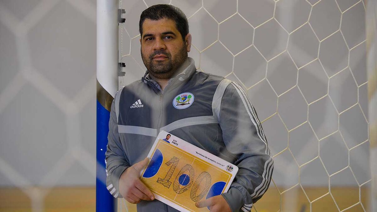 Alex Pinto festeja centenário na Liga - Futsal - Jornal Record