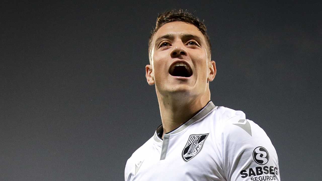 Bruno Duarte espreita recorde - V. Guimarães - Jornal Record