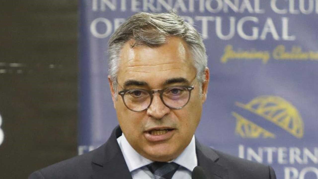 José Couceiro bem-visto pelos clubes mas sem o aval da FPF - Futebol ...