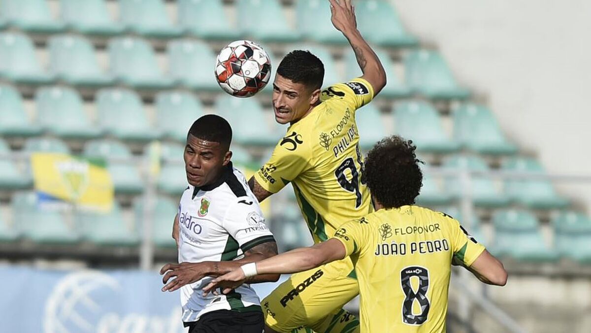 Douglas Tanque após o bis em Tondela: «Nunca parei de trabalhar» - P ...