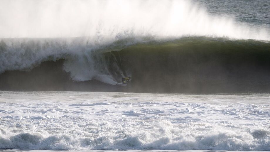 Novo recorde mundial do Guinness à vista para a Nazaré - Surf - Jornal ...