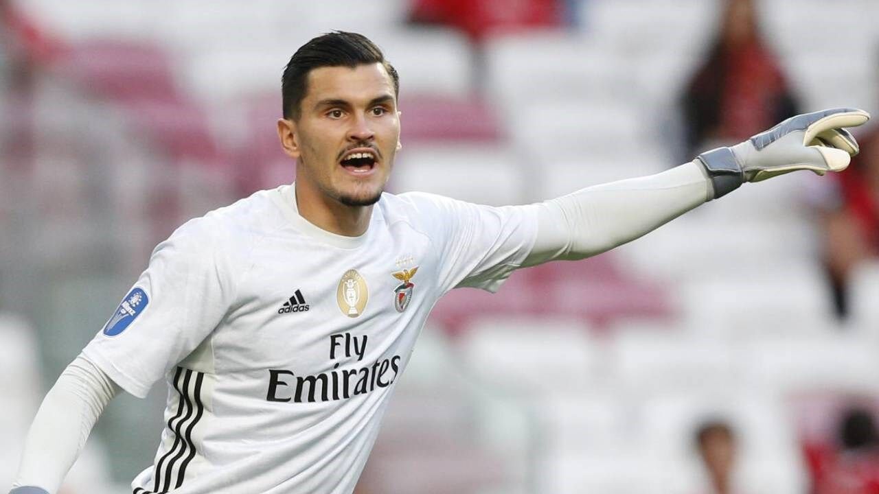 Benfica vende Ivan Zlobin ao Famalicão - Benfica - Jornal Record
