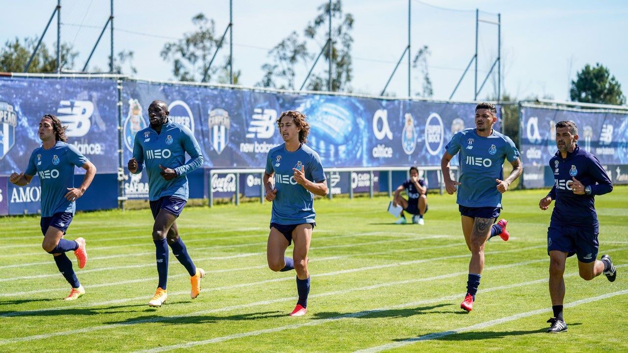 Plantel do FC Porto regressou ao Olival: As imagens do primeiro treino ...