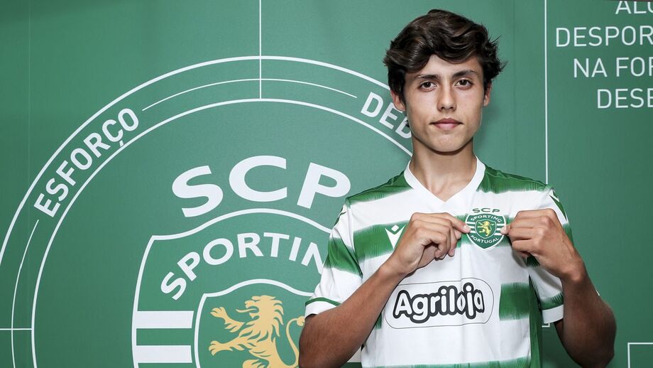 Samuel Justo assina contrato profissional com o Sporting - Sporting ...