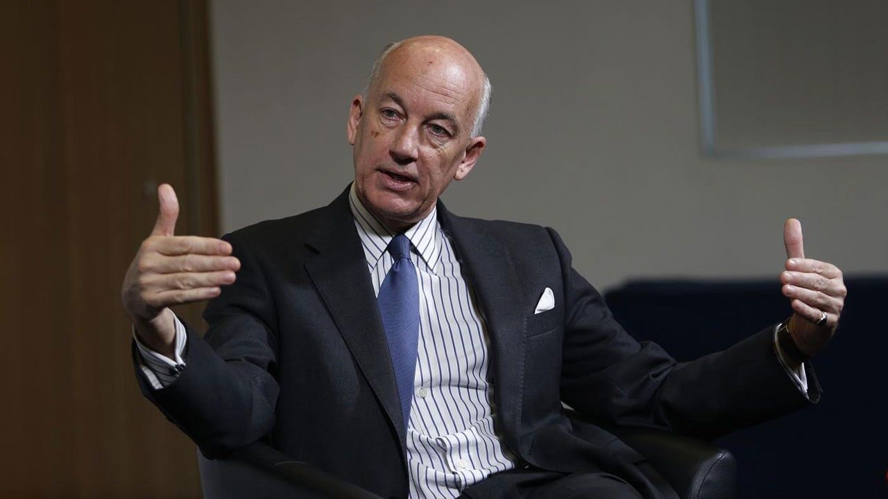 David Elleray é reforço: 'Pai' do VAR vem dar formação a Portugal ...