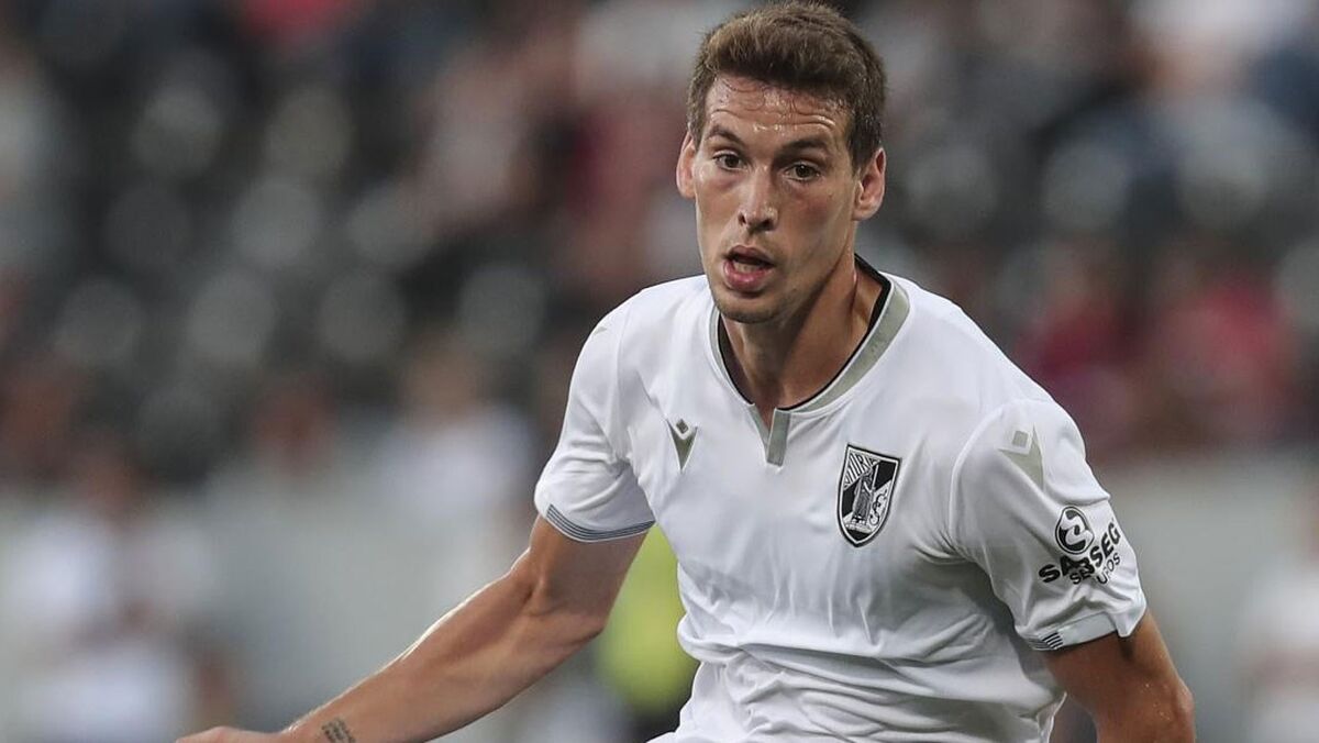 Alexandre Guedes a caminho do Famalicão - Famalicão - Jornal Record