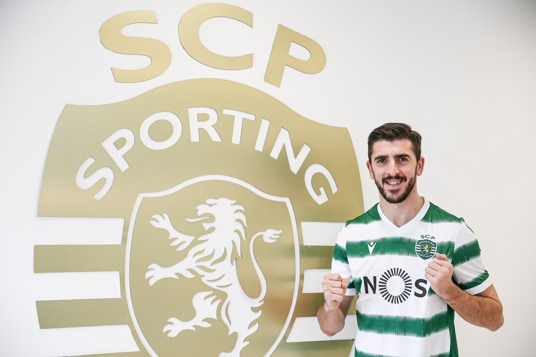 As primeiras imagens de Paulinho com a camisola do Sporting ...