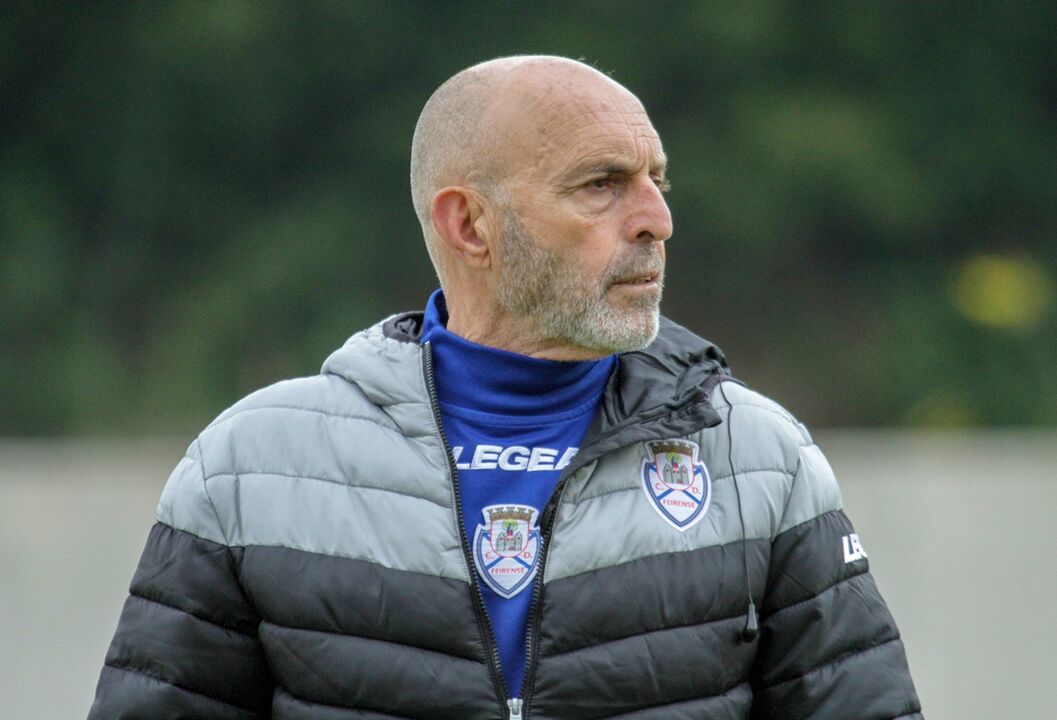 Rui Ferreira já escolheu os adjuntos - Feirense - Jornal Record