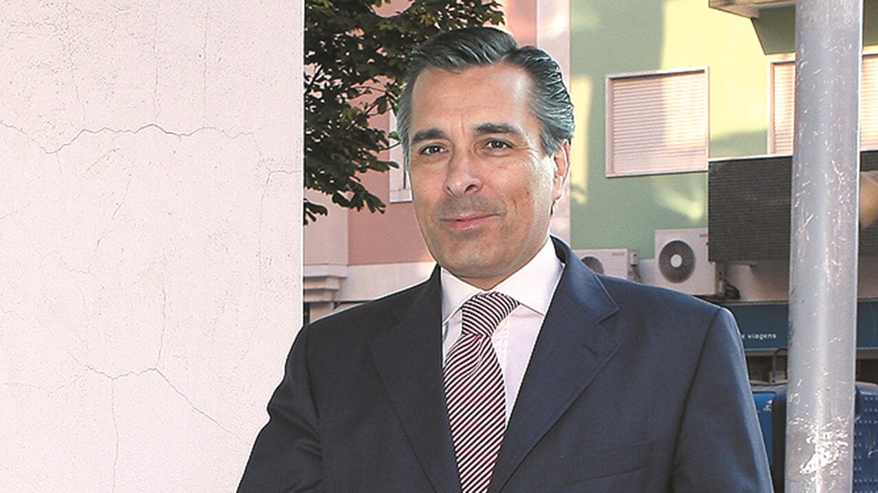 Vieira recebe José Veiga no Seixal - Benfica - Jornal Record