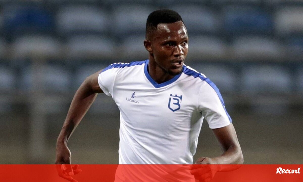 Cafú Phete sonha com a Premier League e agradece ao ‘pai Petit’ - B SAD ...