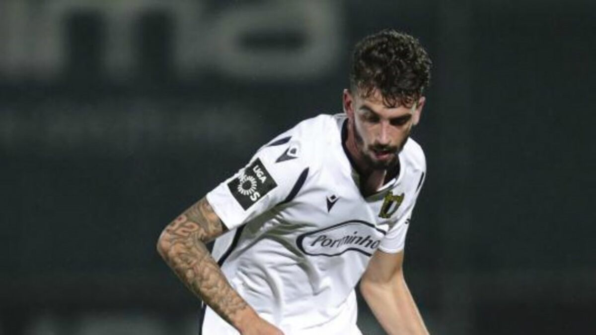 Álex Centelles lembra Famalicão: «Sou mais um adepto, é um clube que me ...