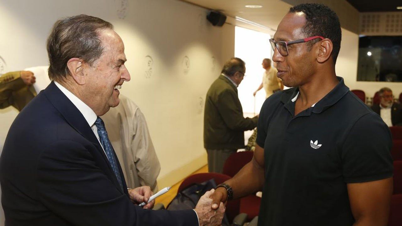 Nuno Delgado recorda Fernando Lima Bello, de quem recebeu medalha em ...