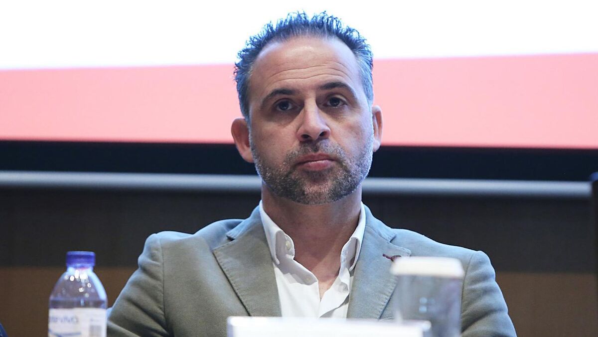 Ex-árbitro Duarte Gomes explica futebol em segundo livro apresentado ...