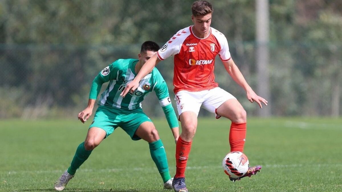 José Dinis promete no Sp. Braga: com 16 anos marcou na estreia a ...