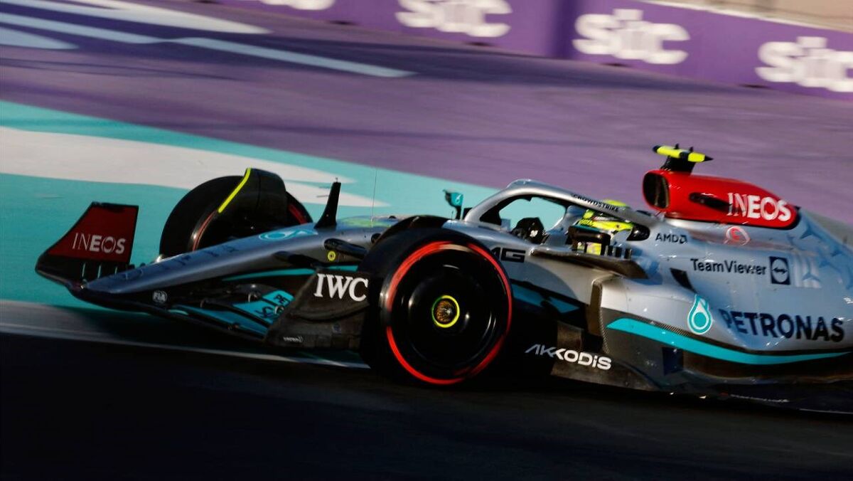 Hamilton torna-se o piloto com mais corridas por uma equipa: saiba ...